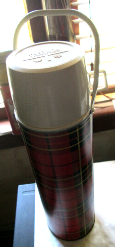 THERMOS BOTTLE 2442 WITH HANDLE, CUP & CAP 722, NOS, 1 QT. 15" X 3 7/8 ...