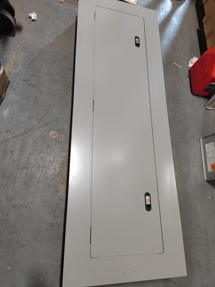 SIEMENS 800 AMP P3 PANELBOARD 240V MLO 3PH/3W 42Sp with Enclosure and Cover | eBay