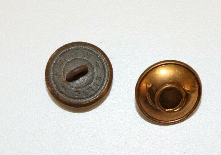 Spanish Army Brass Bugle Buttons 9/16in =14mm =22L marked TW &W Paris ...