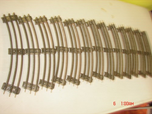 Post War Lionel O Gauge 3 Rail Track 27 Pieces 13 Curved (11") 14 ...