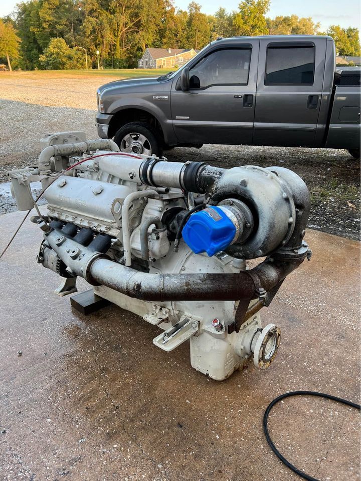 Detroit Diesel 8V71T Marine Diesel Engine 7083-7399 ALLISON M30R 3-1 ...
