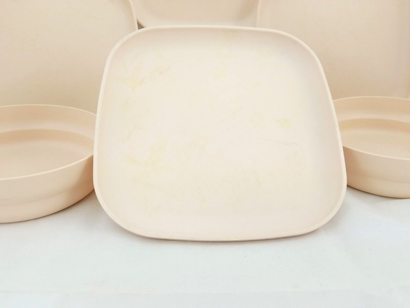 Set of 4 Tupperware Square Plates 8" 1534 Cream Pink and 2 Bowls 2415A ...