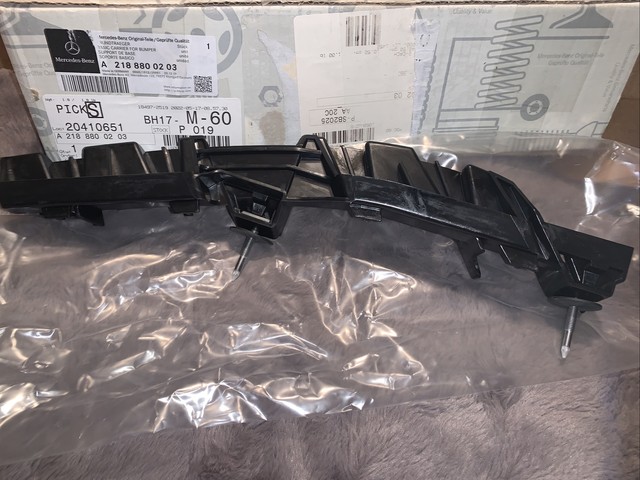 MERCEDES BENZ a 2188800203 Genuine OEM Bumper Impact Absorber Right ...