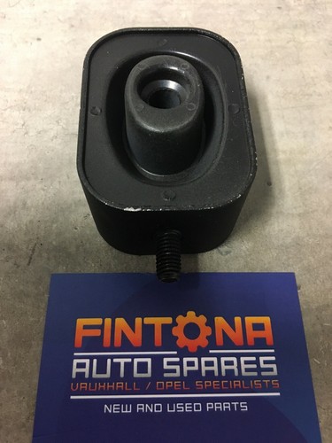 Vauxhall Astra J / Insignia A Exhaust Rubber Mount Mounting Bracket ...