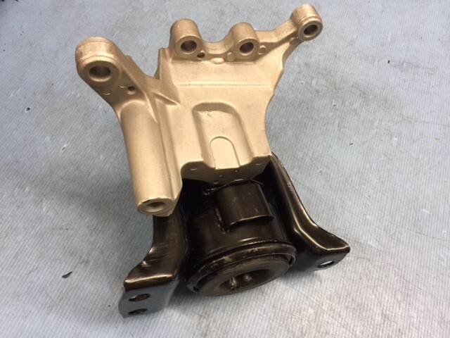 Front Right Motor Mount 11210-1KC0B 2013-2019 for Nissan Sentra 2011 ...