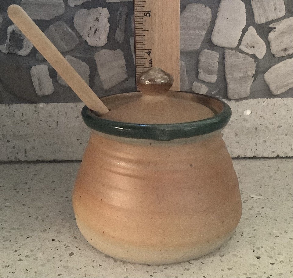 2001 BUCK Pottery, Texas Ceramic Honey Pot w/ Dipper, Mint Condition | eBay