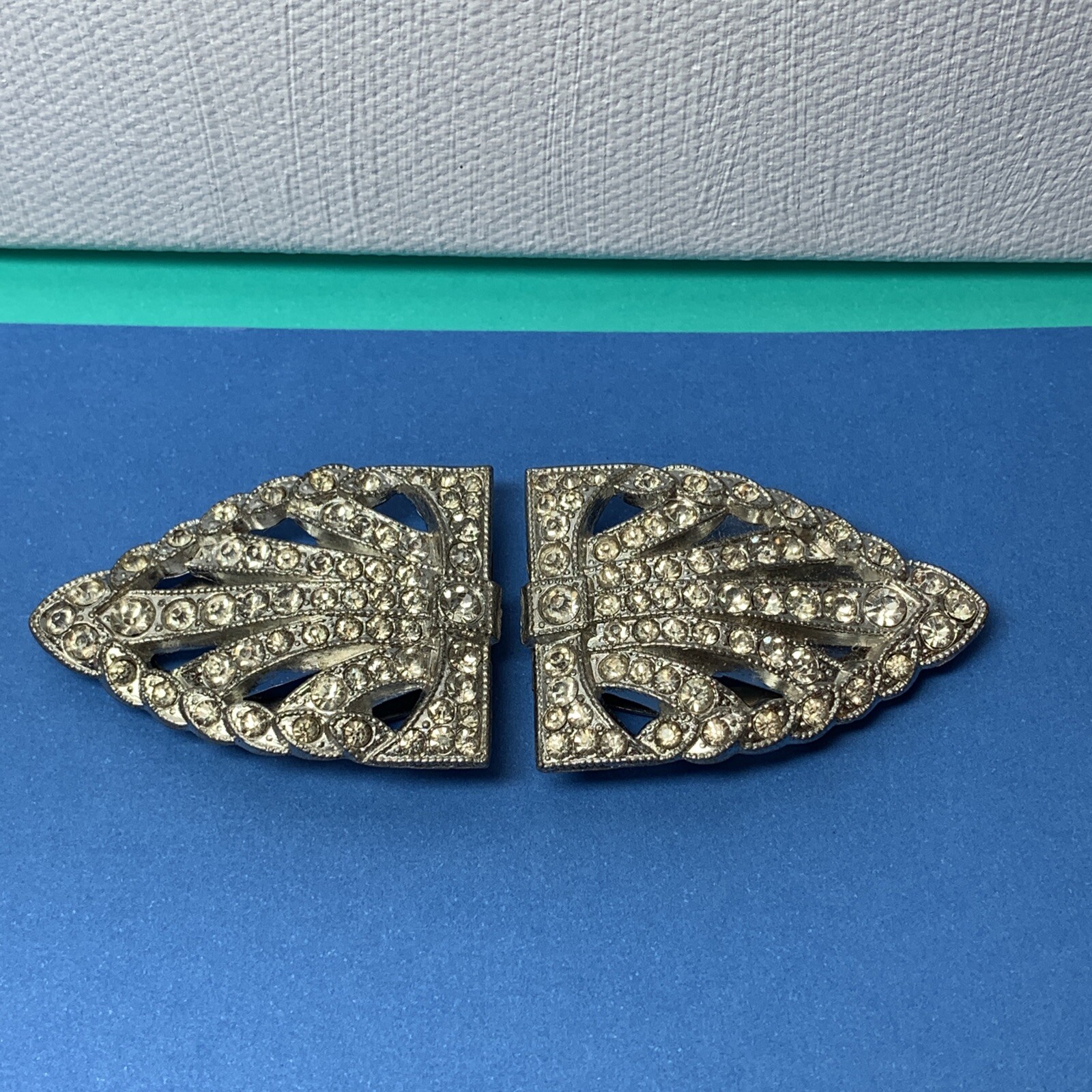 Vintage Fur Clips Silver Rhinestones Signed Goody | eBay