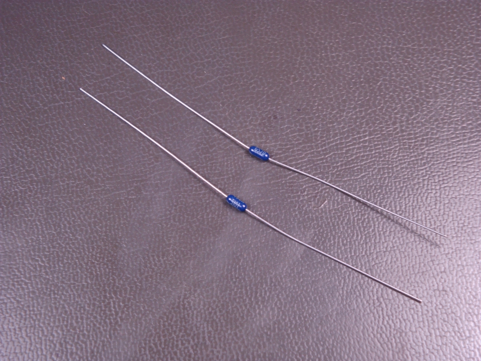 Lot of 2 RLR05C5101GSB14 Vishay Metal Film Resistor 5.1k Ohm 125mW 1/8W ...