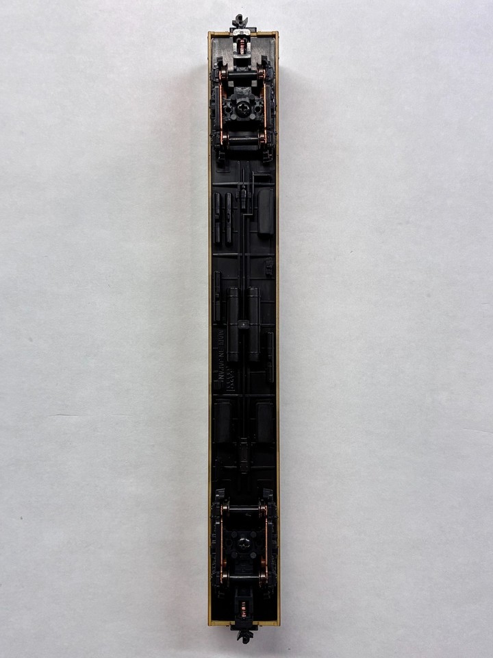 Kato Smoothside Passenger Coach Car Chicago and North Western CNW N ...