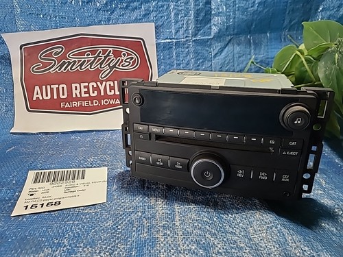 2006-2008 Chevy HHR Radio AM FM 6 Disc CD w Auxiliary 3.5mm Input Gray ...