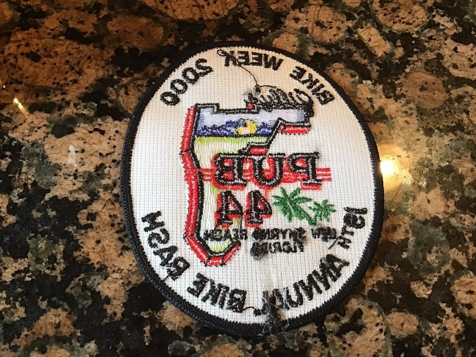 Vintage Gillys Pub 44 New Smyrn Bike Week 2000 Patch 19th Annual Bike ...