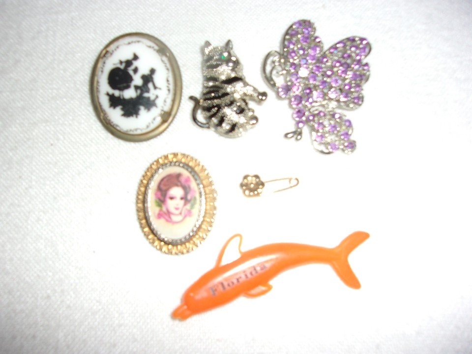 Vintage Rhinestone 16PC Brooch Lot Coro Flowers Key Cat Butterfly | eBay