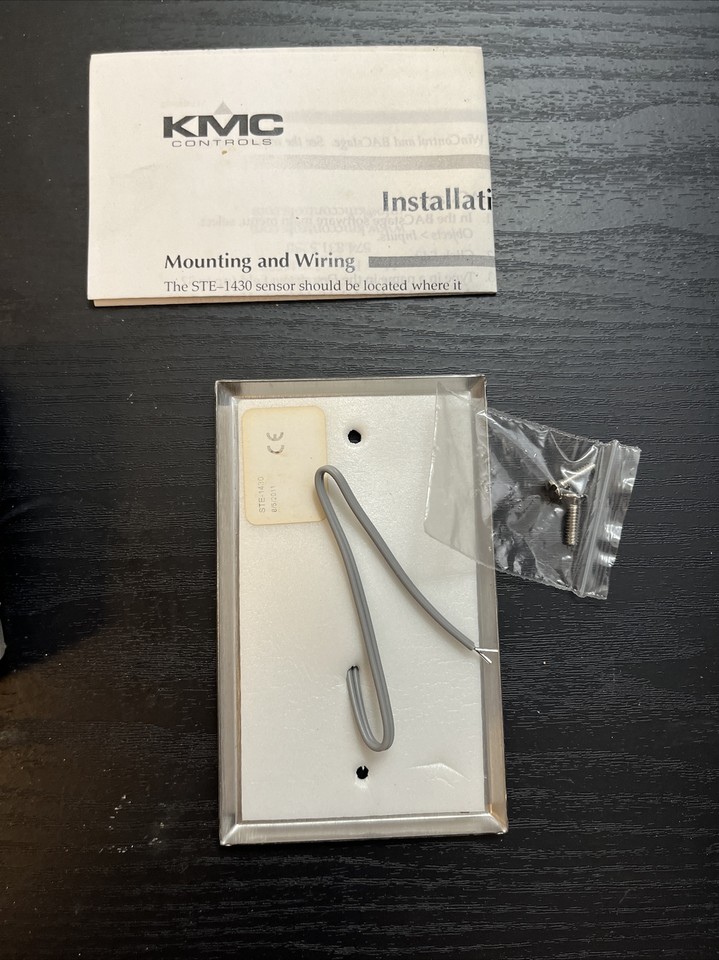 Kmc Controls Ste-1430 Temperature Sensor, Room, Flat Plate Damaged Box ...
