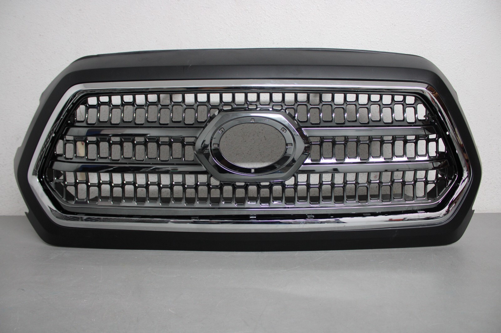 2016 2017 TOYOTA TACOMA FRONT GRILLE | eBay