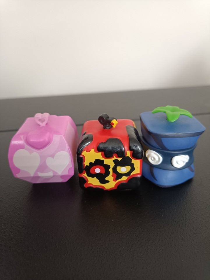 Blox Fruit Figures Bundle x3 Roblox Collectible Figurine (Bundle#6 ...