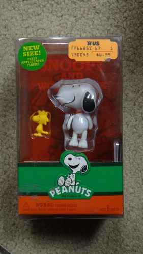 Forever Fun Peanuts Snoopy & Woodstock Figures w/FLYING ACES CARD GAME ...