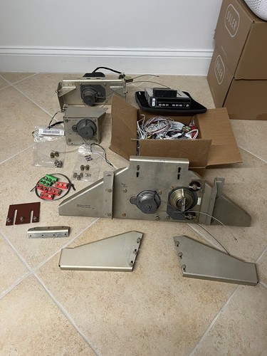 Complete KFC 150 autopilot with KA185 and yaw damper removed from B36TC ...