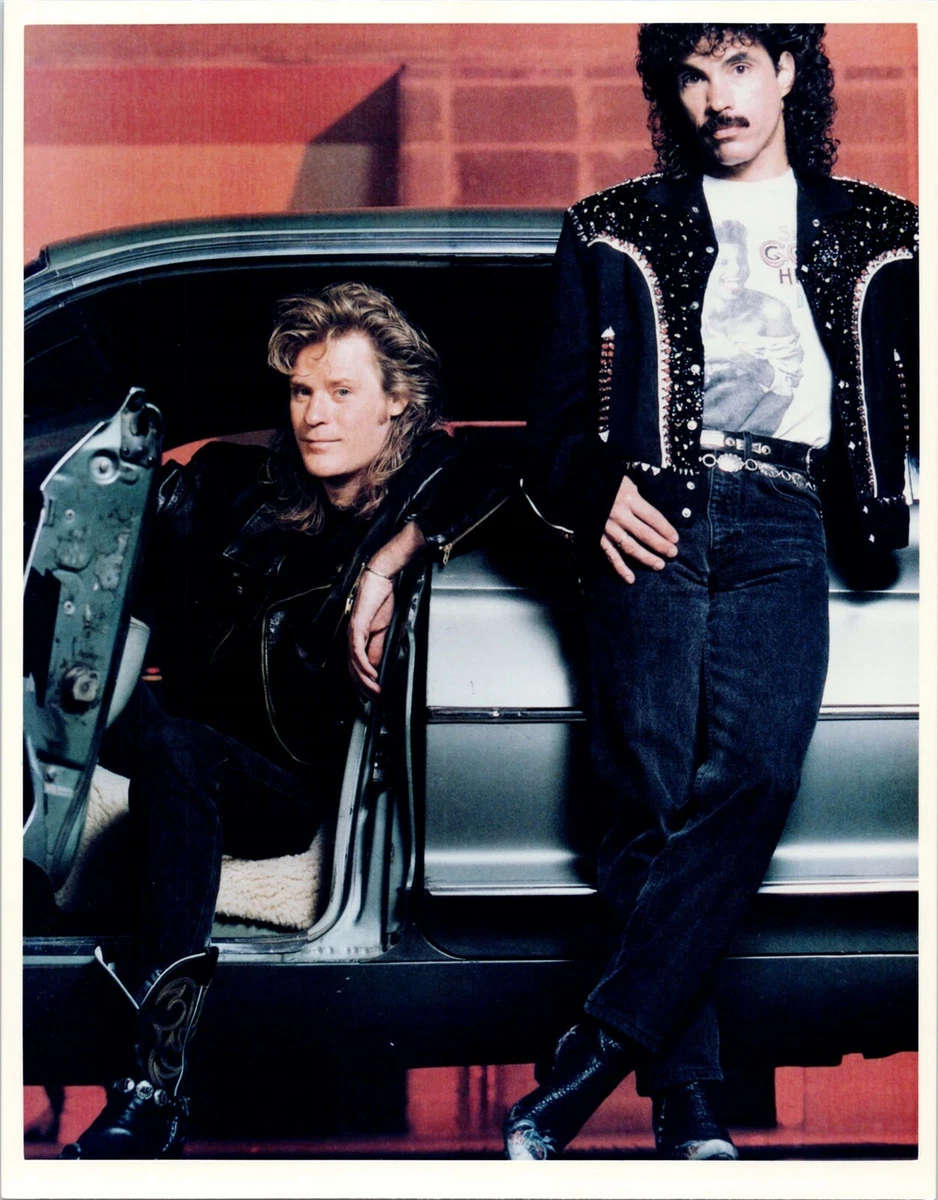 How Tall Is John Oates
