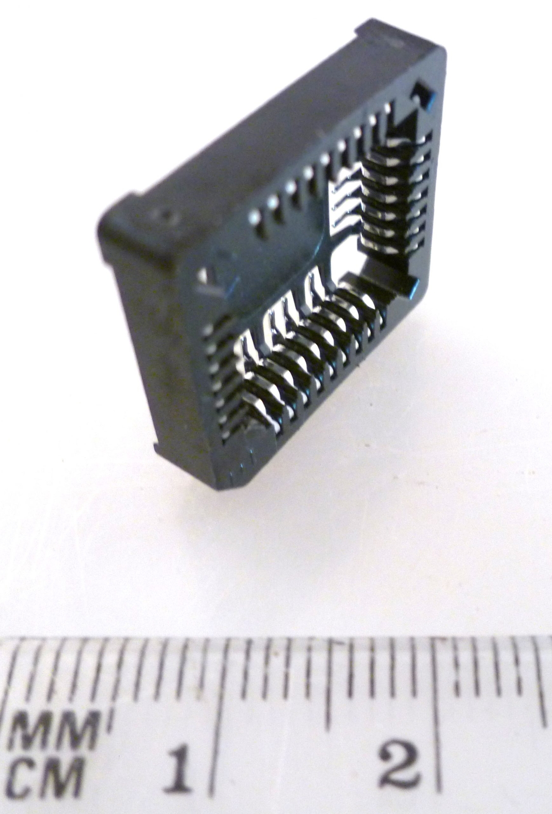 PLCC 32 Surface Mount IC Socket for 32 Contact IC's 1.27mm 5 Pieces ...