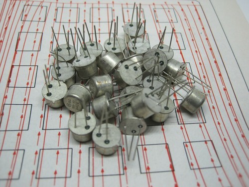 1pcs BC161-10 PNP Medium Power Transistor 40V 1.5A 3.7W 50MHZ TO-39 ...