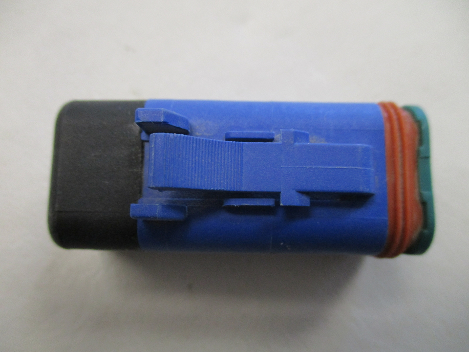 VOLVO PENTA EVC DIESEL ENGINE TERMINAL END PAIR OF (2) BLUE 21825714 ...