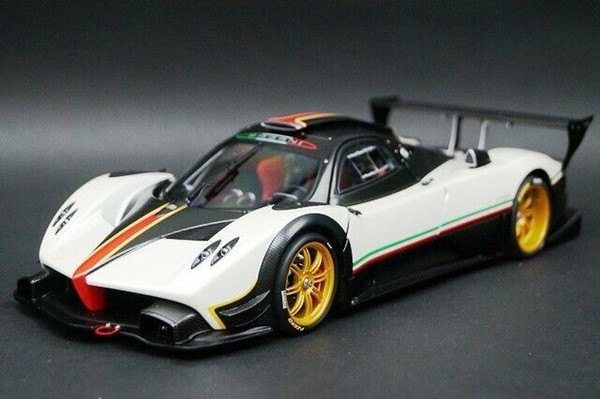 AUTOart 1 18 Pagani Zonda R ( White Color ) With Italian Stripes - Very ...