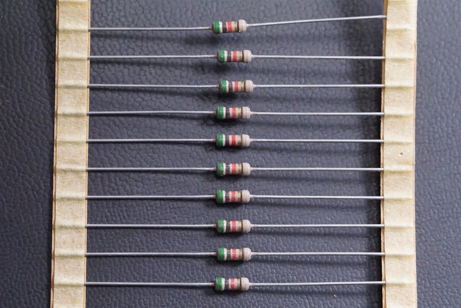 Lot of 100 x 5043CX5K100J Philips Carbon Film Resistor 5.1K Ohm 1/3W 5% ...