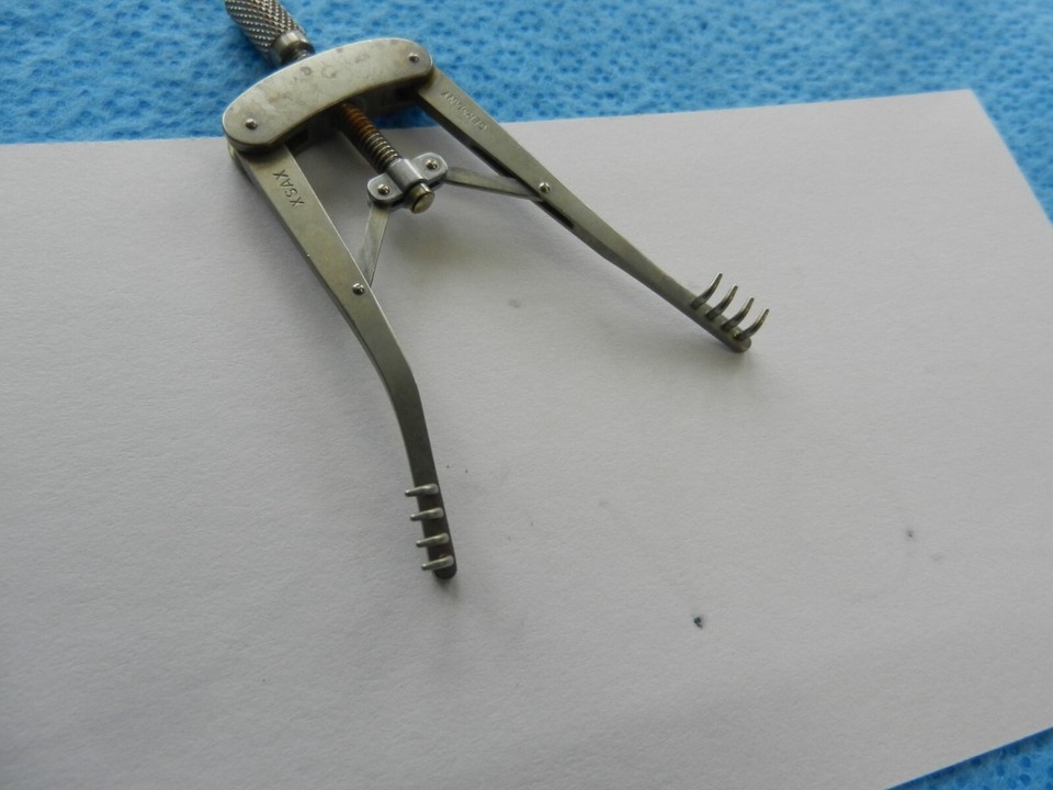 D8197 V. Mueller Alm Minor Surgery 4x4 Prong Retractor SU3147 | eBay