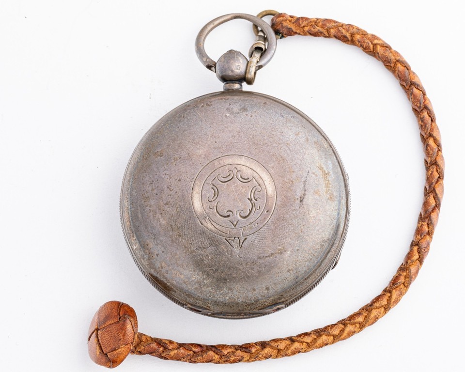 J.G. Graves Old English Key Wind Key Set In Silver Case. Express ...