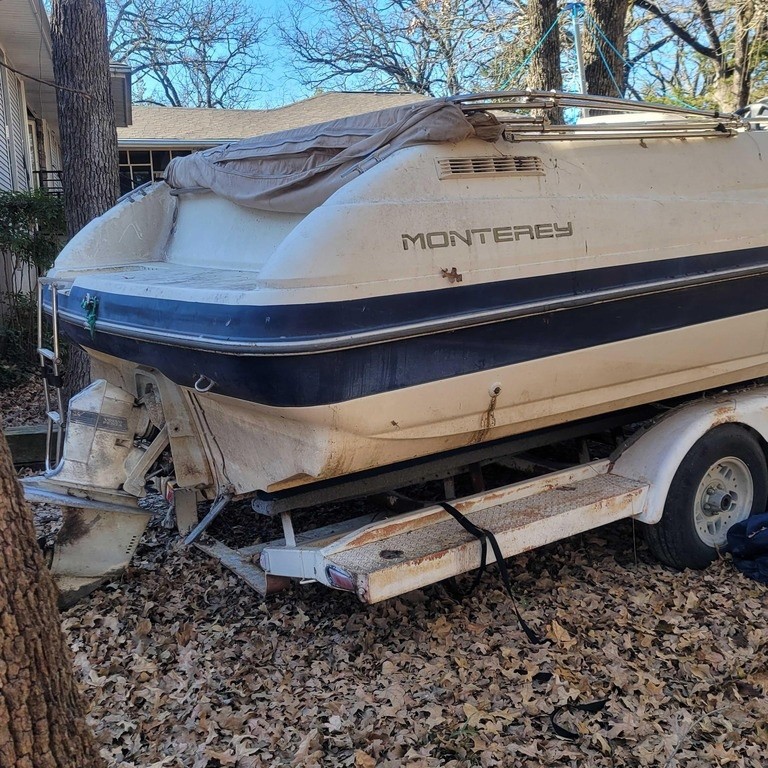 1995 Monterey 23’ 230 Explorer Cruiser Boat & Trailer 250HP Gas i/o ...