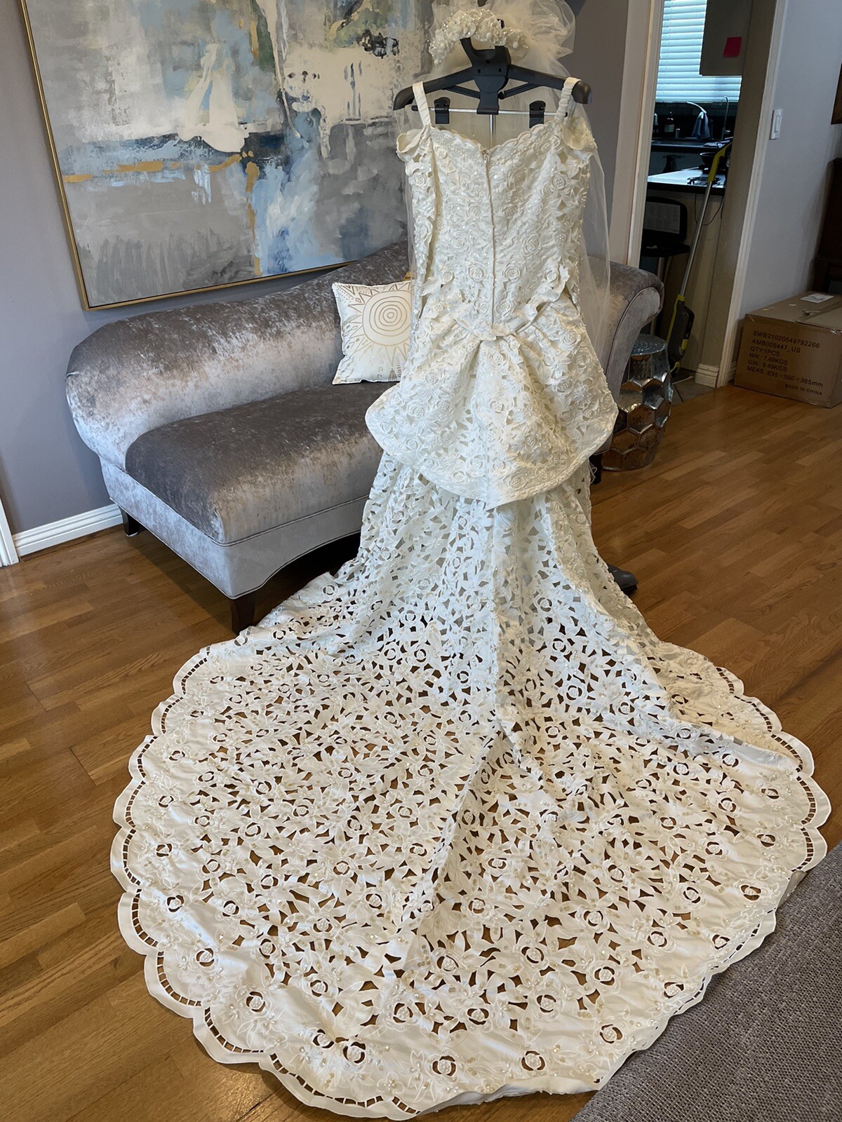 Wedding Dress From 1998 w/ Train And Veil / Ivory - Gem