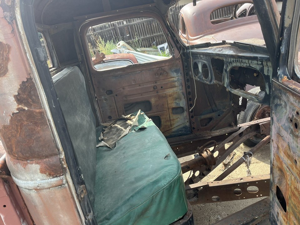 1937 Ford Pick Up , Cab Bed And Rolling Chassis Great Project hot rod ...