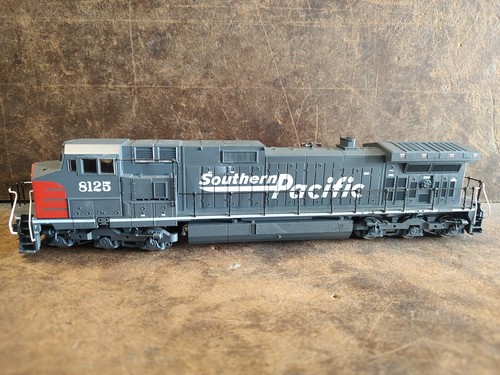 Athearn C44-9W Powered Diesel Locomotive Southern Pacific #8125 HO ...