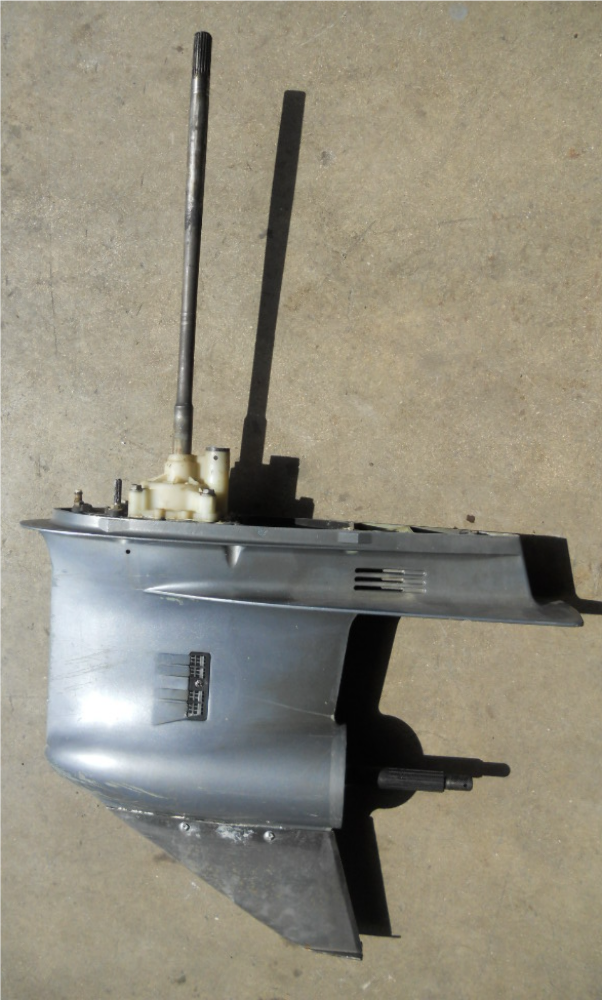 Yamaha F 150 HP 4 stroke Lower Unit 20" Right hand 63P-45300-01-8D ...