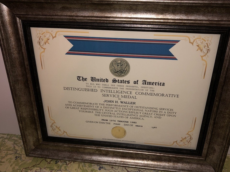CIA - DISTINGUISHED INTELLIGENCE COMMEMORATIVE SERVICE MEDAL ...
