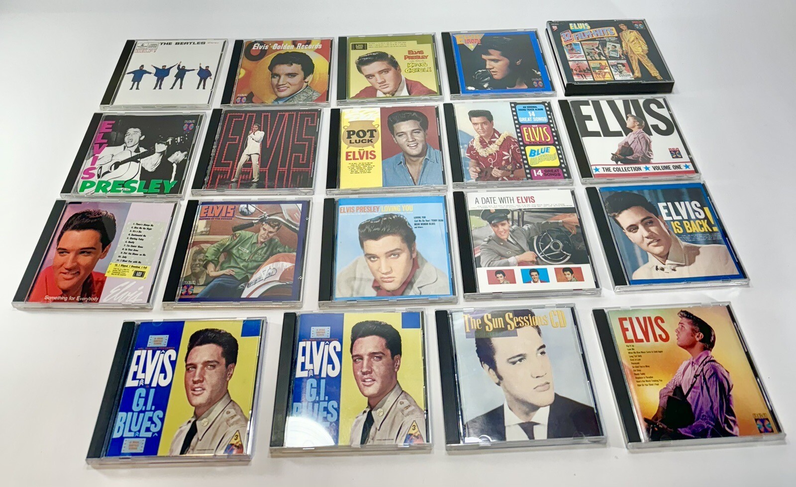 ELVIS PRESLEY Cds Bundle ( 18 Elvis Presley Cds ) And ( 1 Beatles Cd ...