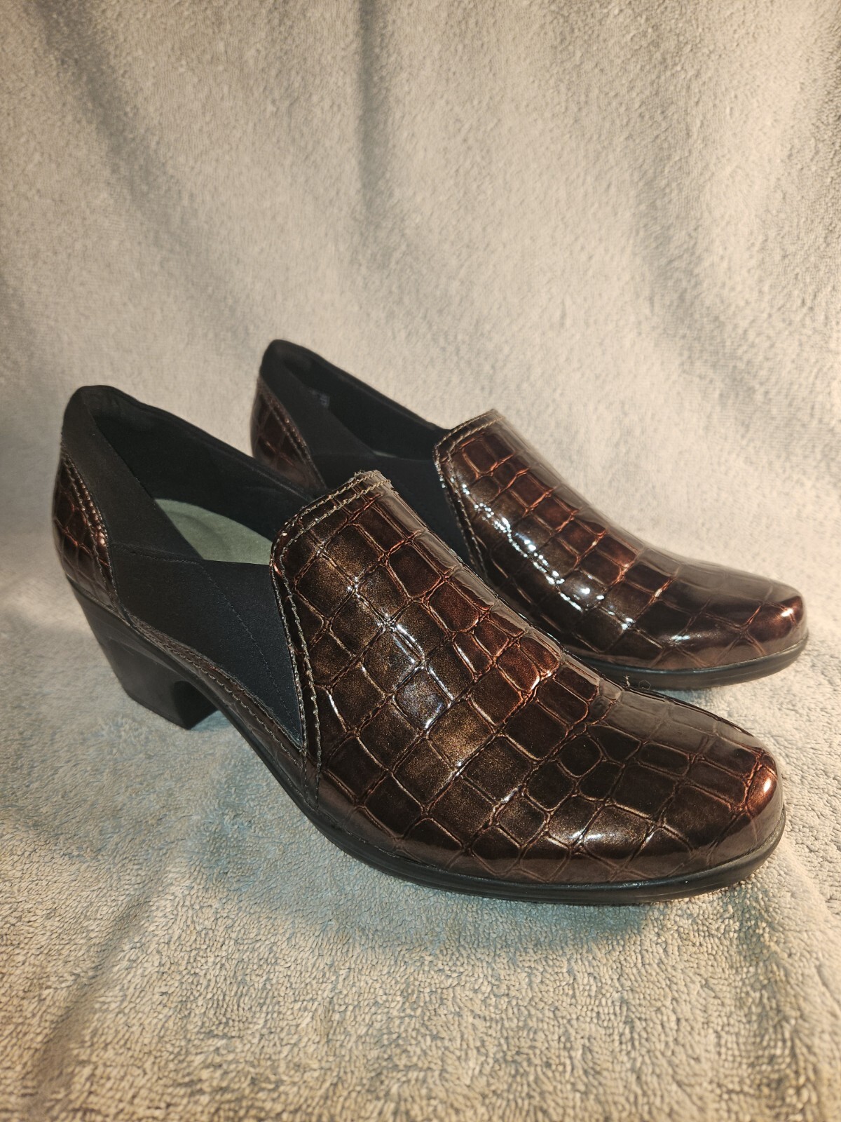Clarks Emily Amelia Brown Crocodile Patent Leather Si… - Gem