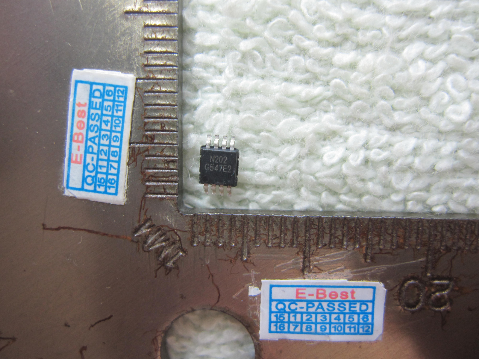 4pcs 6547E2 GS47E2 G547EZ G547E2P G547E2P8 G547E2P81 G547E2 G547E2P81U ...