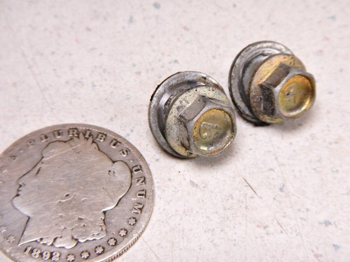 83 YAMAHA PEEWEE PW50 SWINGARM REAR AXLE BEARING CARRIER MOUNTING BOLTS ...