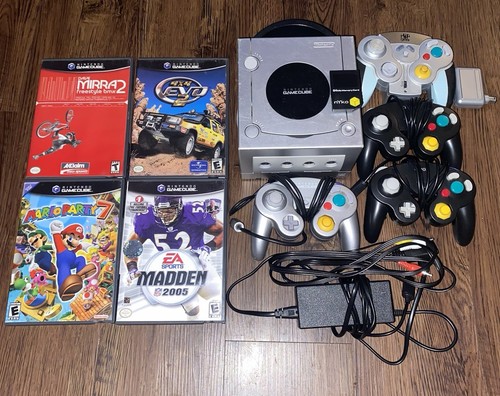 Game Cube Counsel With 4 Controls And 4 Games “tested working” | eBay