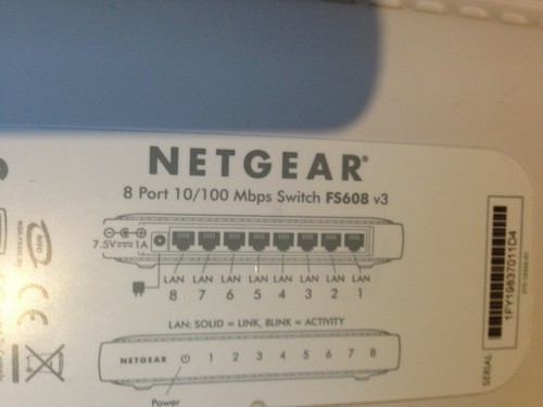 Netgear FS608 v3 8-Port 10/100 Mbps Fast Ethernet Switch | eBay