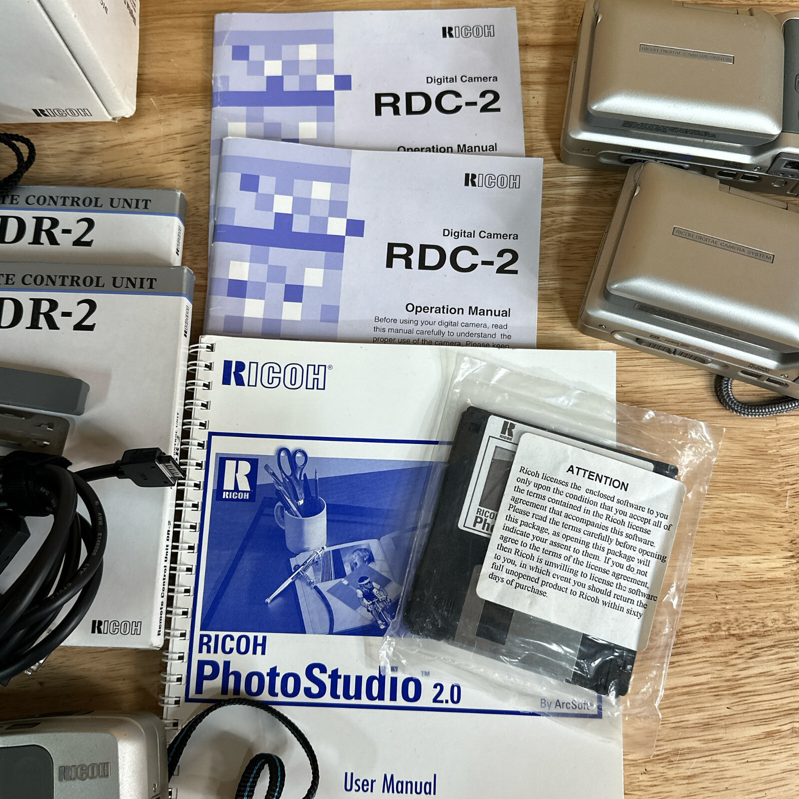 Lot of 7 Ricoh Model RDC-2 Camera w/ Remotes, AC Power Supply, Transfer ...