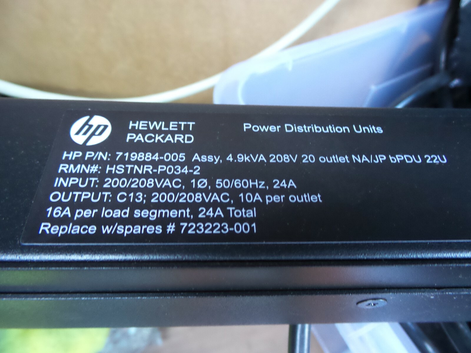 HP 4.9kVA 208 Volt 20 Outlet NA/JP Basic PDU 719884-005 723223-001 ...
