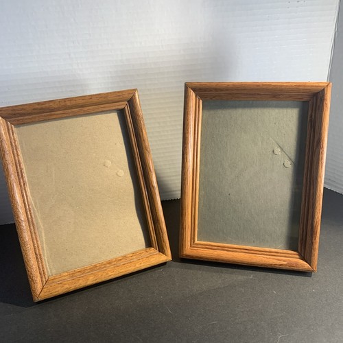 MCM Vtg Oak Wood Photo Picture Frames (2) for 5x7” Free Stand Vertical ...