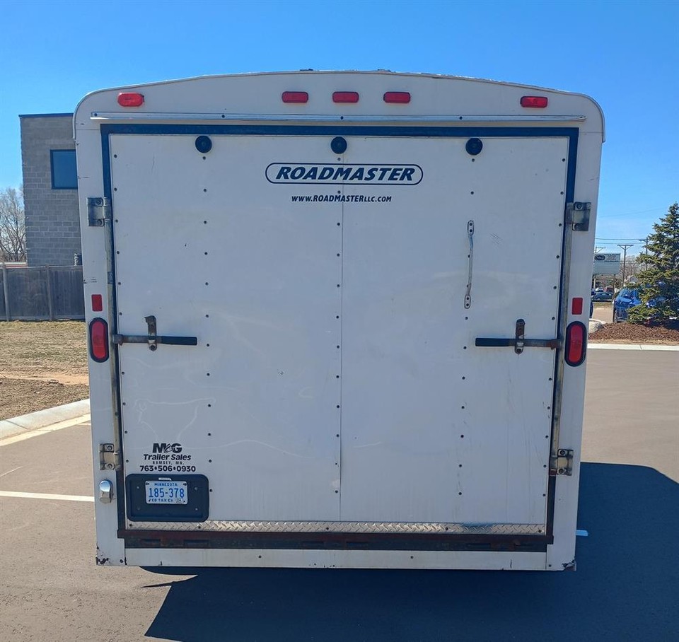 2009 Roadmaster Enclosed Trailer 12 x 7 Rear door ramp, Side Entry ...