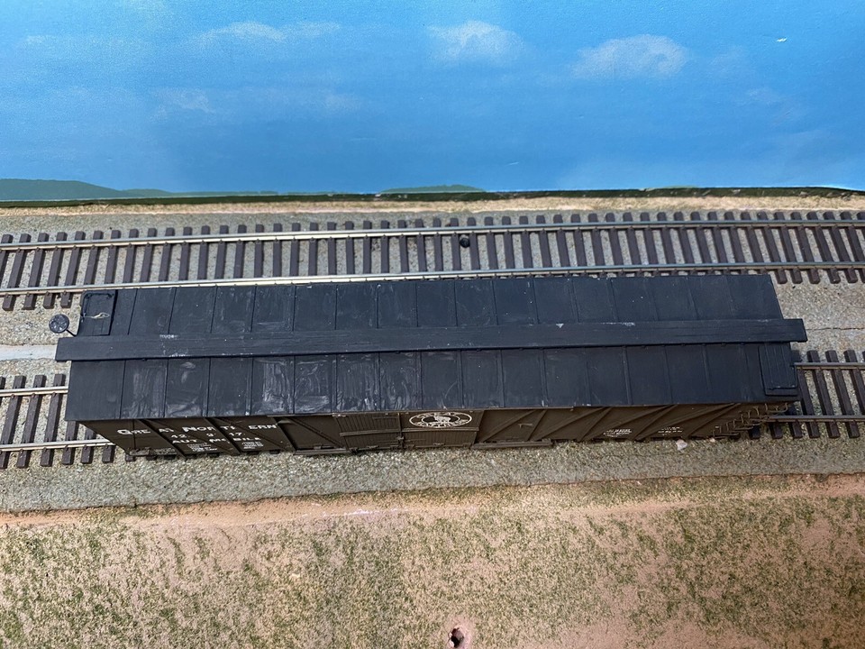 HO Built Westerfield Kit. Great Northern 50’ SS Auto Car 1 1/2 Doors ...