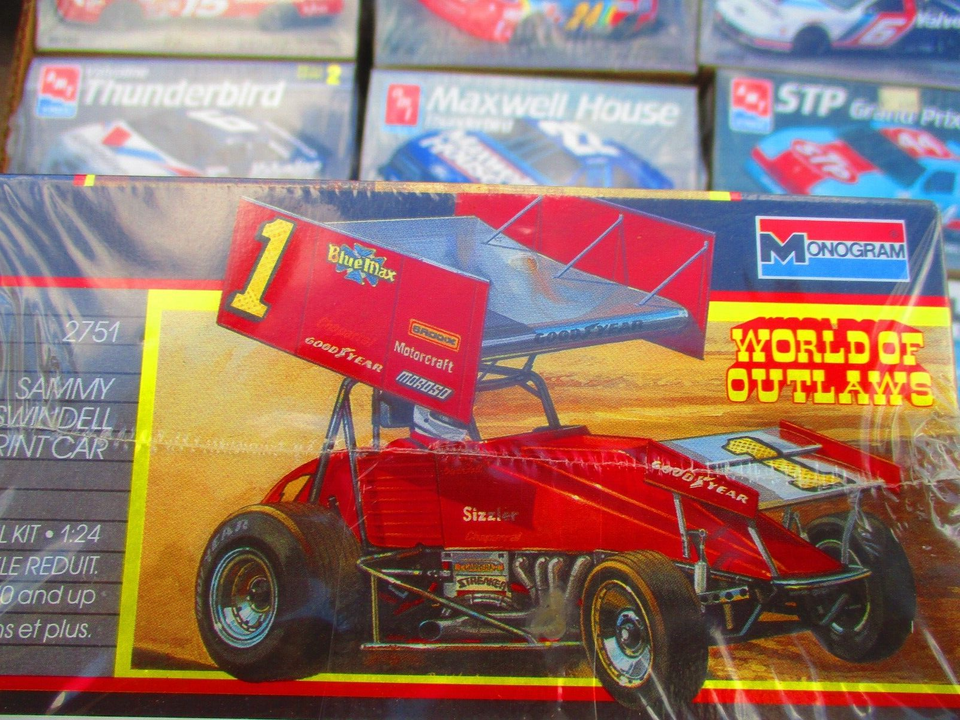 MONOGRAM 2751 SAMMY SWINDELL #1 Sprint Car WORLD OF OUTLAWS 🔥 1:24 ...