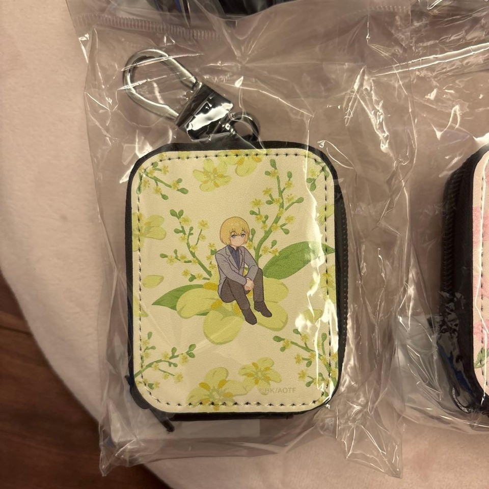 Attack on Titan Botania Vol. 3 Synthetic Leather Mini Pouch [Alma ...