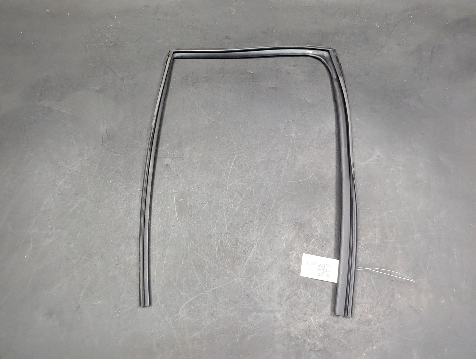 Rear Right Door Window Glass Run Channel 2021 Toyota C-HR 68142-F4010 ...