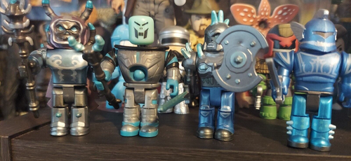 ROBLOX action figure Lot (5) Days of Knights Gaming love | eBay